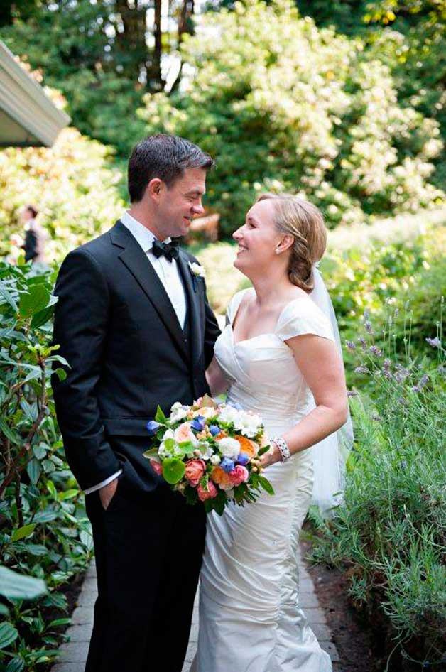 Couple with Bainbridge ties marks first anniversary | Bainbridge Island ...