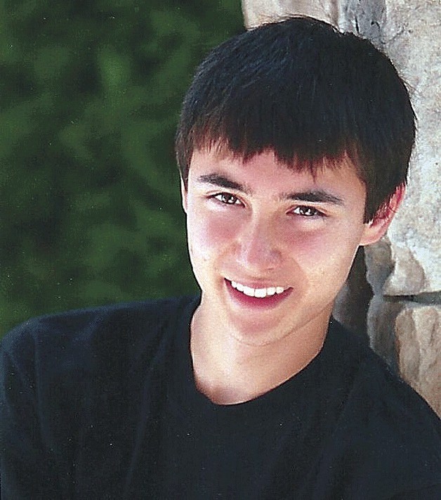 Shiach graduates with honors in Colorado | Bainbridge Island Review