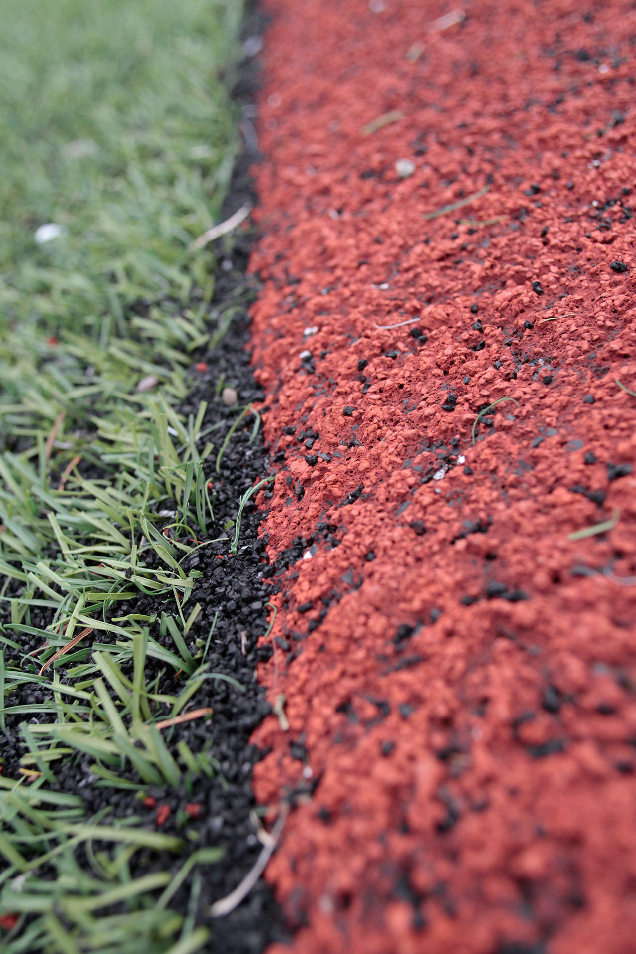 Health study on rubber turf comes under heavy scrutiny | Bainbridge ...