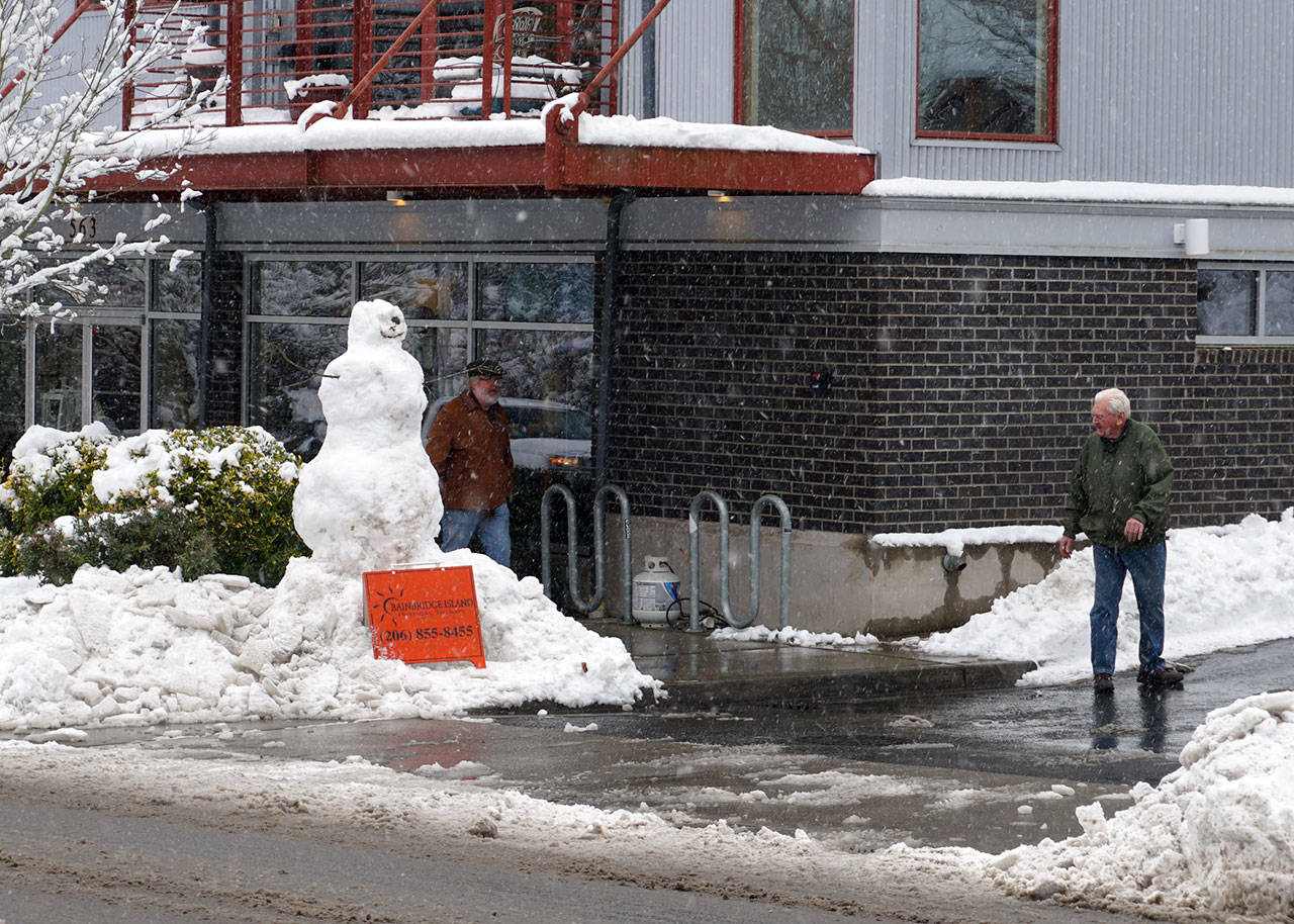 Mo’ snow: Photos of the final days of ‘Snowmageddon’ on BI | Photo ...