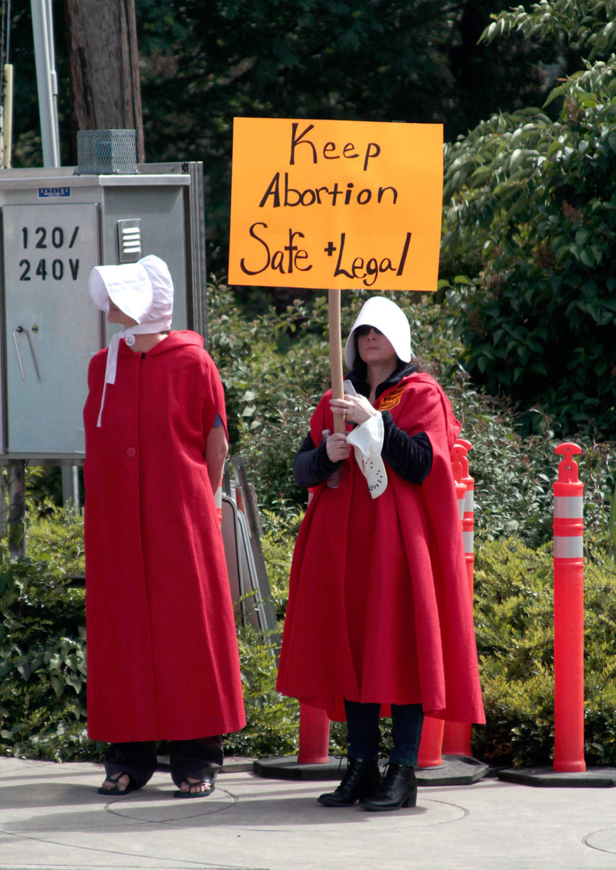 Pro-choice rally takes to Winslow waypoint protesting radical abortion ...