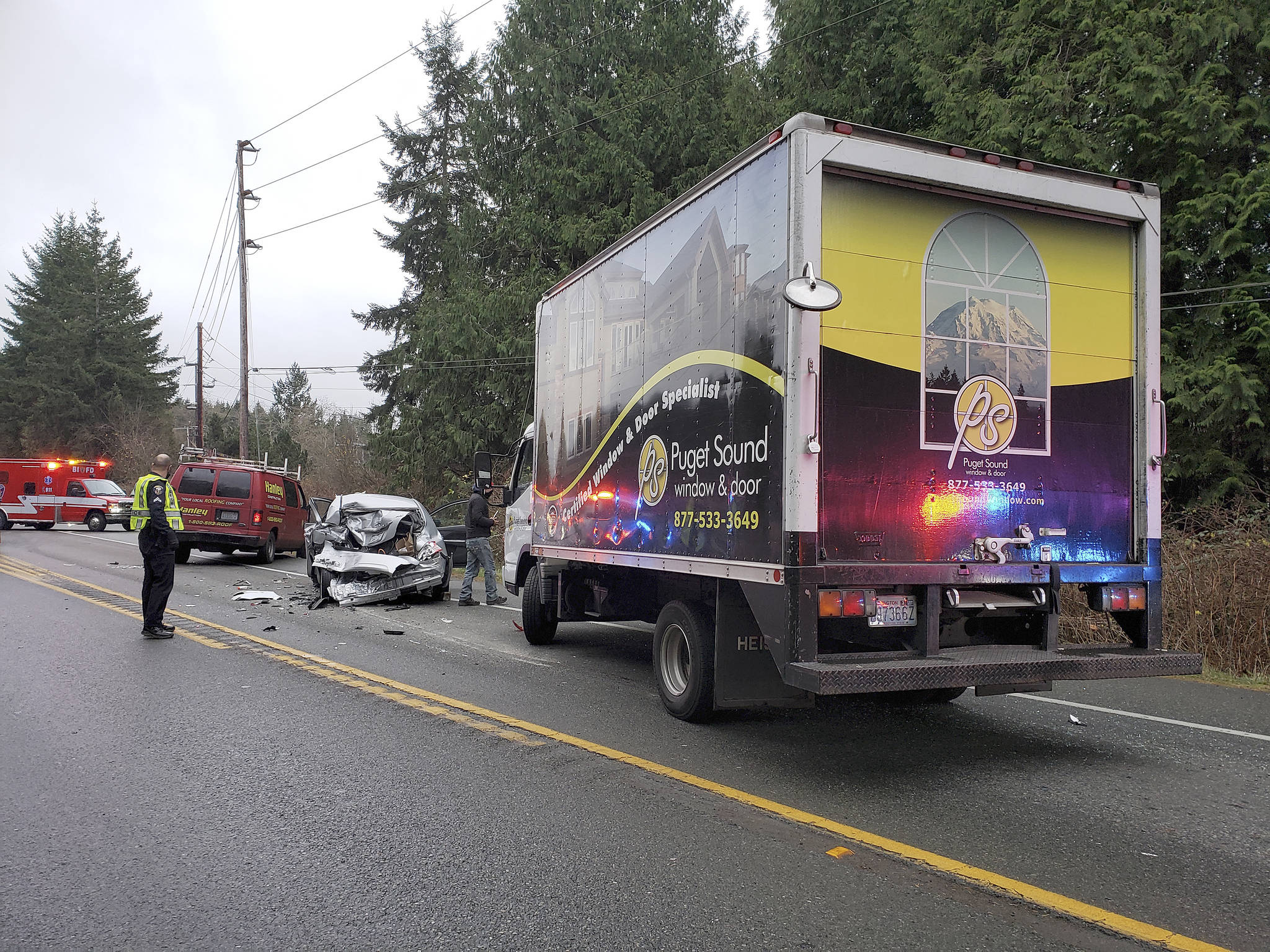 4-car crash ties up traffic during morning commute, no injuries ...