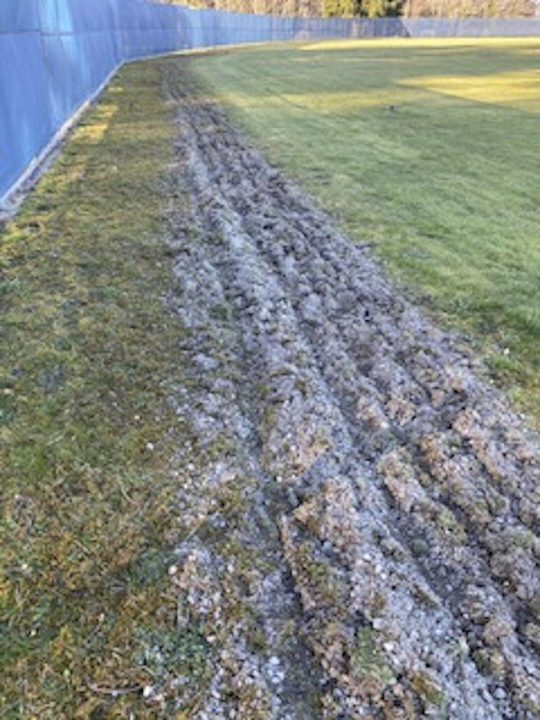 Field critics to BISD: Step up to the plate | Bainbridge Island Review