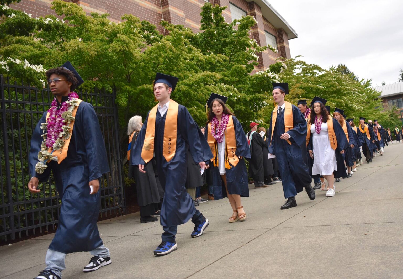 340 graduate from Bainbridge schools | Bainbridge Island Review
