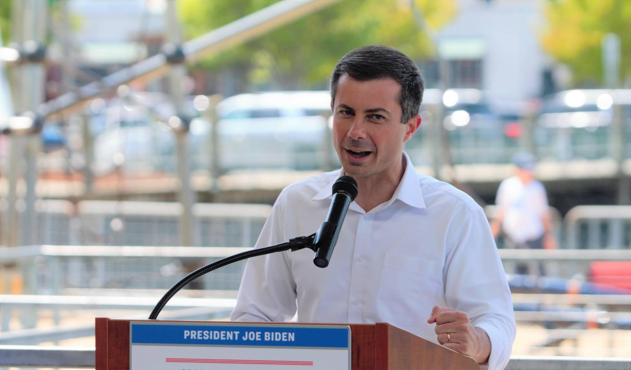 Buttigieg offers praise for PO breakwater project | Bainbridge Island ...
