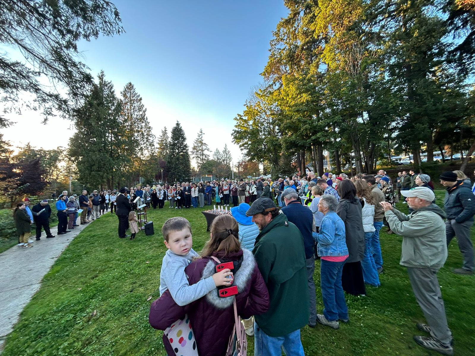 Local Jewish community rally in prayer for Israel | Bainbridge Island ...