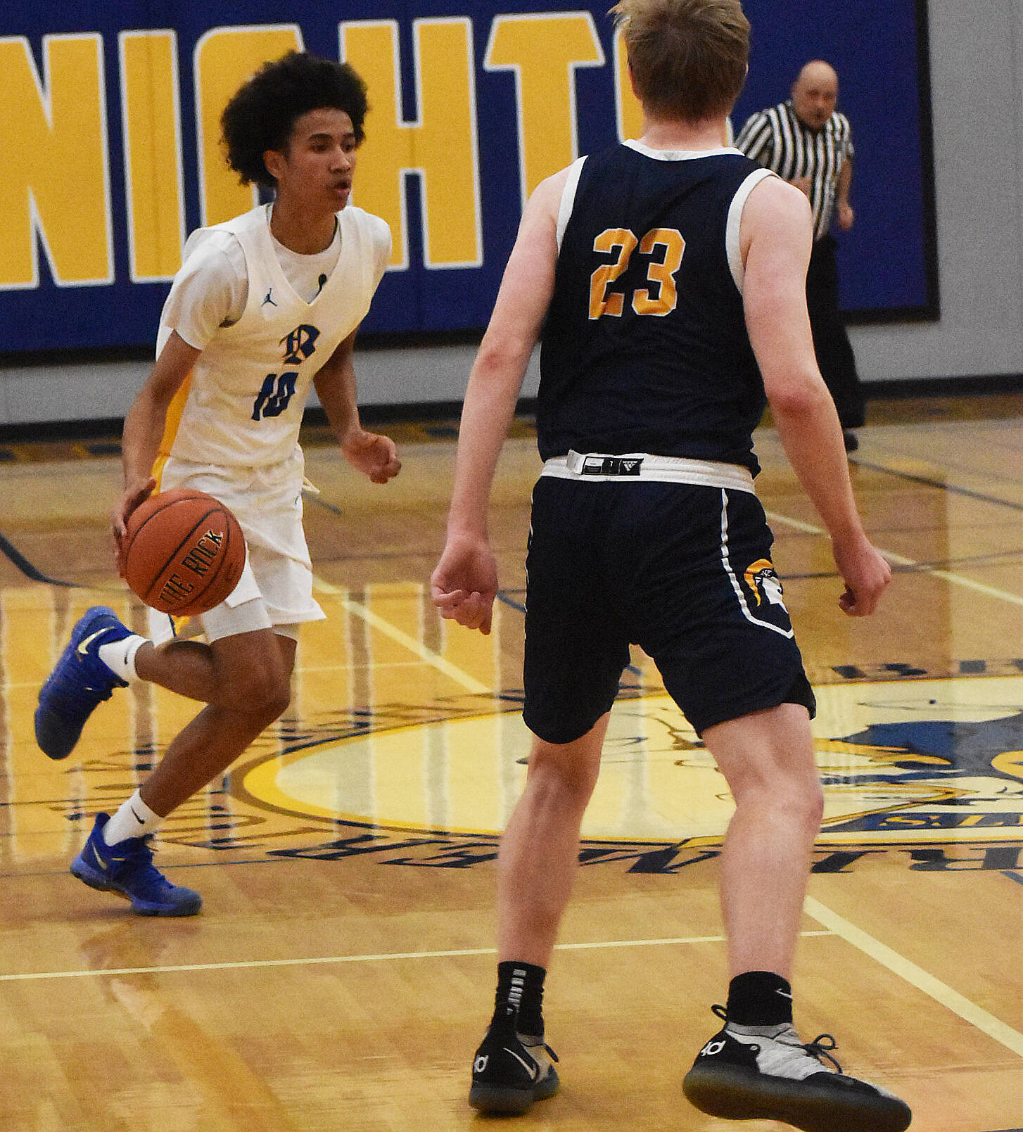 Knights knock Spartans out of playoff contention | Bainbridge Island Review