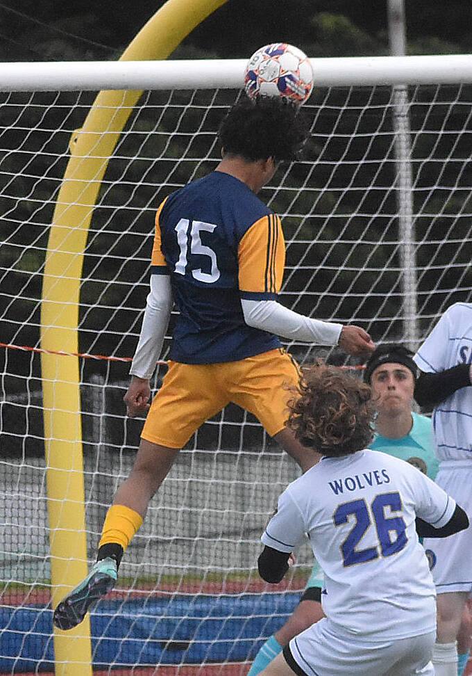 Spartan soccer dances over Wolves | Bainbridge Island Review