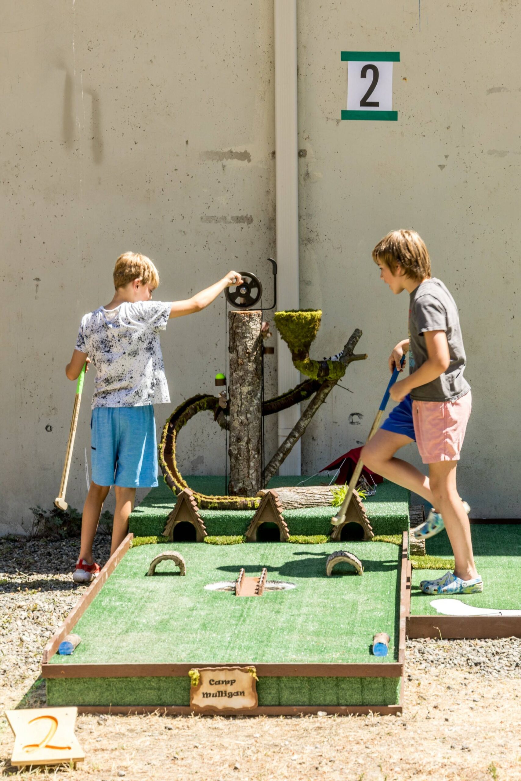 Homemade BI mini-golf tournament draws record attendance | Bainbridge ...
